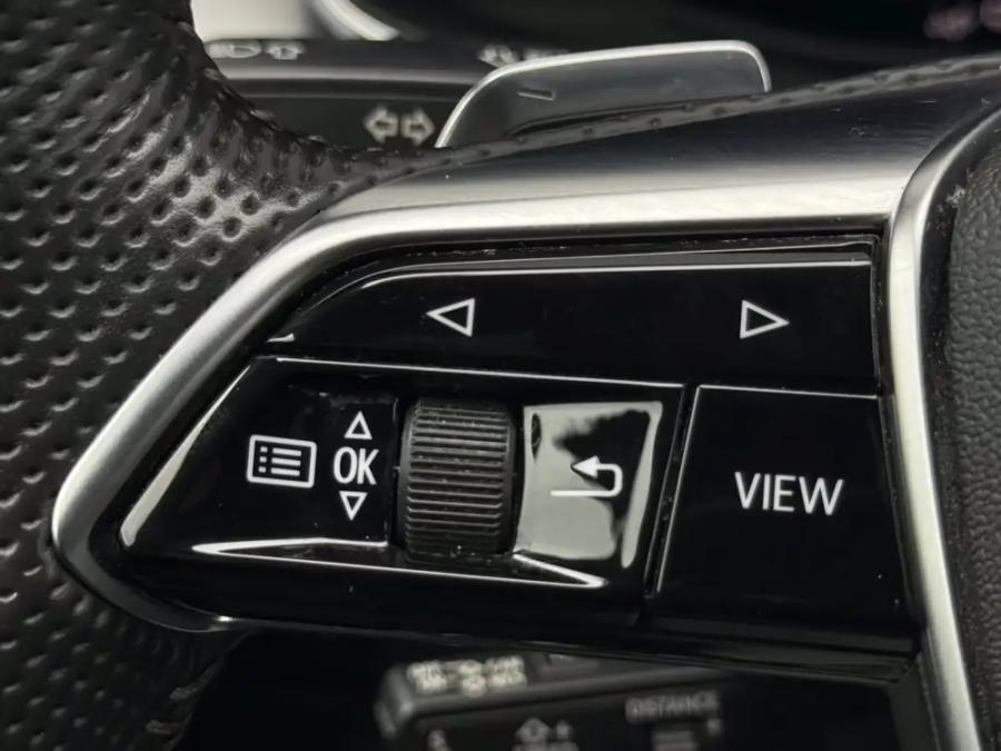 Grey Audi A6 2020 in Riga, with an engine capacity of 2.00 L and mileage of 250 thousand km for 24490 €, photo 49 on AUTOMOTO.COM.LV