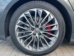 Grey Audi A6 2020 in Riga, with an engine capacity of 2.00 L and mileage of 250 thousand km for 24490 €, photo 65 on AUTOMOTO.COM.LV