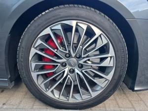 Grey Audi A6 2020 in Riga, with an engine capacity of 2.00 L and mileage of 250 thousand km for 24490 €, photo 66 on AUTOMOTO.COM.LV