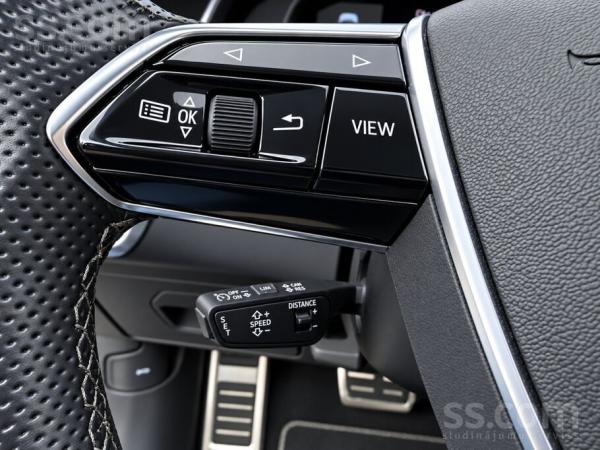 Grey Audi A6 2021 in Tukums, with an engine capacity of 2.00 L and mileage of 147 thousand km for 31990 €, photo 7 on AUTOMOTO.COM.LV