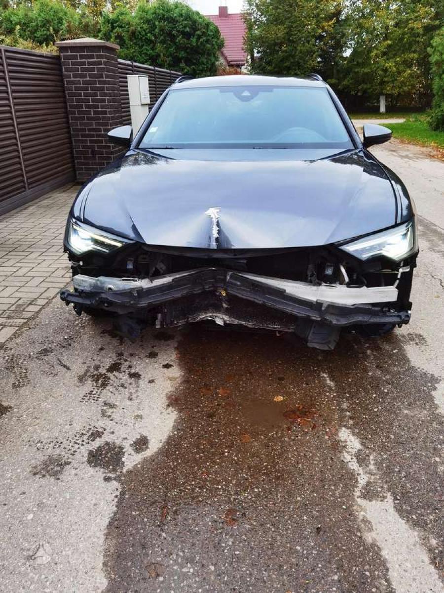 Grey Audi A6 2021 in Kaunas, with an engine capacity of 1.97 L and mileage of 345 thousand km for 12100 €, photo 43 on AUTOMOTO.COM.LV