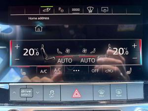 Pelēks Audi A6 2022 Viļņa, ar dzinēja tilpumu 1.98 L un nobraukumu 193 tūkst. km par 26700 €, foto 32 vietnē AUTOMOTO.COM.LV