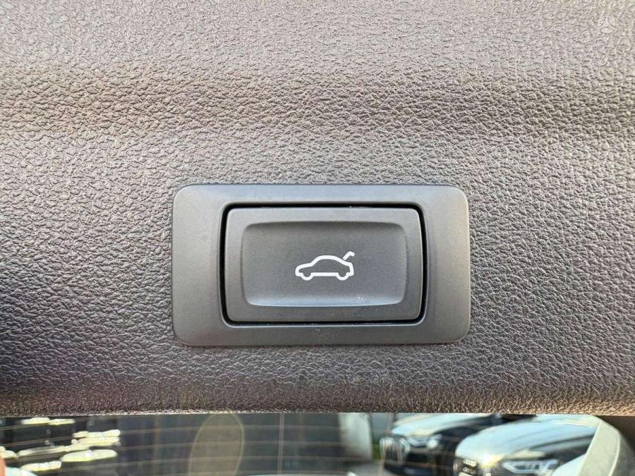 Pelēks Audi A6 2022 Viļņa, ar dzinēja tilpumu 1.98 L un nobraukumu 193 tūkst. km par 26700 €, foto 35 vietnē AUTOMOTO.COM.LV