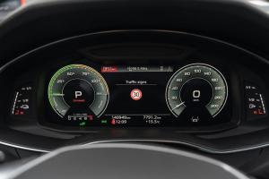 Pelēks Audi A6 2022 Viļņa, ar dzinēja tilpumu 2.00 L un nobraukumu 141 tūkst. km par 33700 €, foto 20 vietnē AUTOMOTO.COM.LV