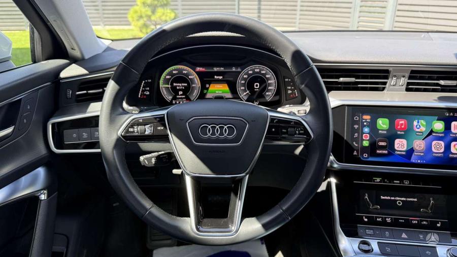 Grey Audi A6 2023 in Vilnius, with an engine capacity of 1.98 L and mileage of 101 thousand km for 27790 €, photo 13 on AUTOMOTO.COM.LV