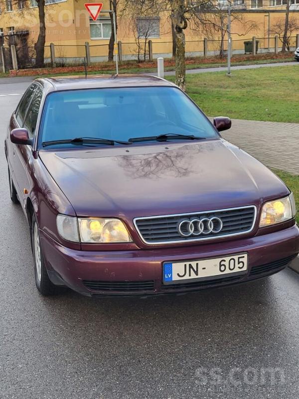 Sarkans Audi A6 1996 Liepāja, ar dzinēja tilpumu 2.50 L un nobraukumu 366 tūkst. km par 2200 €, foto 1 vietnē AUTOMOTO.COM.LV