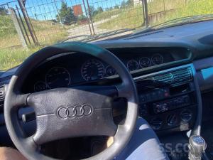 Sarkans Audi A6 1996 Liepāja, ar dzinēja tilpumu 2.50 L un nobraukumu 578 tūkst. km par 1050 €, foto 7 vietnē AUTOMOTO.COM.LV