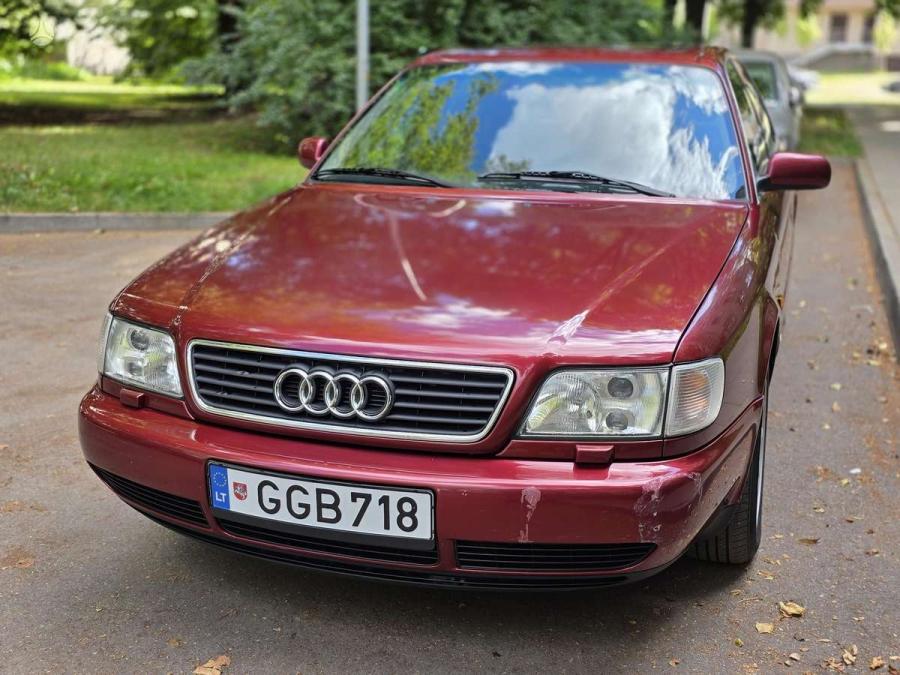 Red Audi A6 1996 in Vilnius, with an engine capacity of 2.80 L and mileage of 370 thousand km for 2200 €, photo 8 on AUTOMOTO.COM.LV