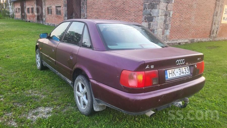 Red Audi A6 1997 in Valmiera, with an engine capacity of 1.80 L and mileage of 349 thousand km for 1100 €, photo 5 on AUTOMOTO.COM.LV