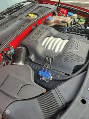 Red Audi A6 1999 in Kaunas, with an engine capacity of 2.40 L and mileage of 320 thousand km for 1650 €, photo 10 on AUTOMOTO.COM.LV