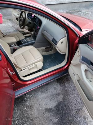 Sarkans Audi A6 2004 Tallina, ar dzinēja tilpumu 2.40 L un nobraukumu 240 tūkst. km par 2300 €, foto 7 vietnē AUTOMOTO.COM.LV