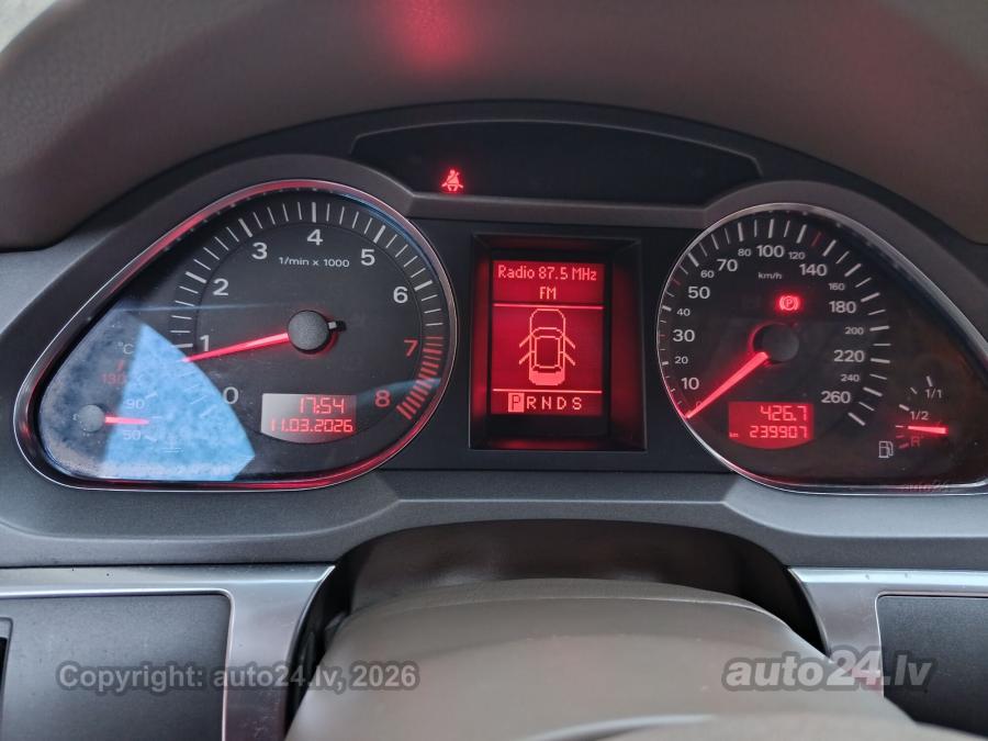 Sarkans Audi A6 2004 Tallina, ar dzinēja tilpumu 2.40 L un nobraukumu 240 tūkst. km par 2300 €, foto 12 vietnē AUTOMOTO.COM.LV