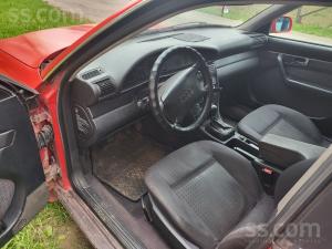Sarkans Audi A6 1996 Bauska, ar dzinēja tilpumu 2.50 L un nobraukumu 530 tūkst. km par 1500 €, foto 10 vietnē AUTOMOTO.COM.LV