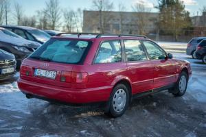 Sarkans Audi A6 1996 Liepāja, ar dzinēja tilpumu 1.80 L un nobraukumu 280 tūkst. km par 1200 €, foto 4 vietnē AUTOMOTO.COM.LV
