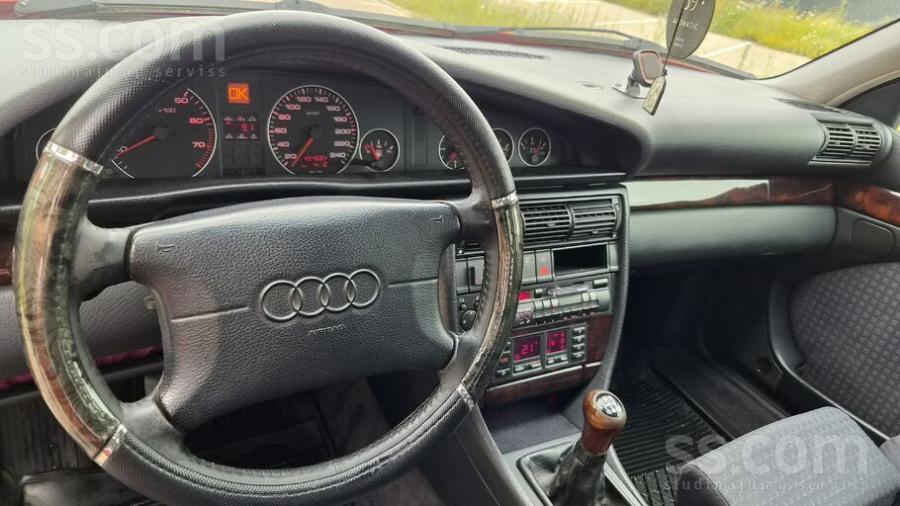 Red Audi A6 1996 in Daugavpils, with an engine capacity of 1.80 L and mileage of 454 thousand km for 1800 €, photo 10 on AUTOMOTO.COM.LV