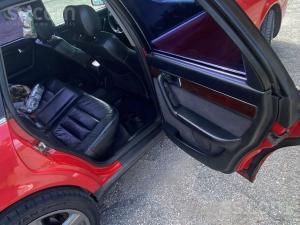 Red Audi A6 1996 in Liepaja, with an engine capacity of 2.50 L and mileage of 560 thousand km for 3750 €, photo 13 on AUTOMOTO.COM.LV
