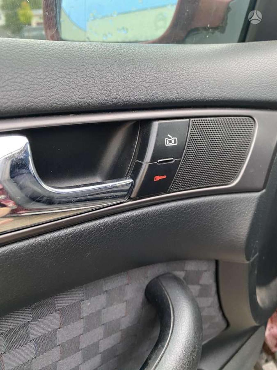 Red Audi A6 1998 in Vilnius, with an engine capacity of 2.39 L and mileage of 304 thousand km for 899 €, photo 11 on AUTOMOTO.COM.LV