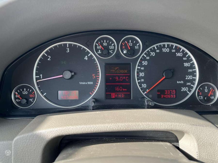 Red Audi A6 2001 in Mazeikiai, with an engine capacity of 2.50 L and mileage of 340 thousand km for 1000 €, photo 16 on AUTOMOTO.COM.LV