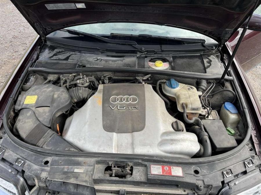 Red Audi A6 2001 in Mazeikiai, with an engine capacity of 2.50 L and mileage of 340 thousand km for 1000 €, photo 23 on AUTOMOTO.COM.LV