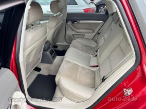 Sarkans Audi A6 2010 Tallina, ar dzinēja tilpumu 2.70 L un nobraukumu 274 tūkst. km par 7499 €, foto 12 vietnē AUTOMOTO.COM.LV