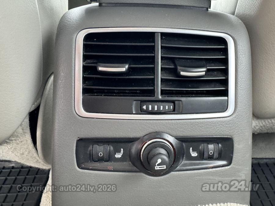Sarkans Audi A6 2010 Tallina, ar dzinēja tilpumu 2.70 L un nobraukumu 274 tūkst. km par 7499 €, foto 14 vietnē AUTOMOTO.COM.LV
