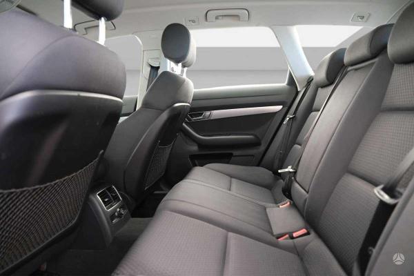 Red Audi A6 2011 in Kaunas, with an engine capacity of 2.70 L and mileage of 335 thousand km for 5990 €, photo 6 on AUTOMOTO.COM.LV