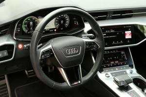 Red Audi A6 2022 in Vilnius, with an engine capacity of 1.98 L and mileage of 139 thousand km for 31900 €, photo 23 on AUTOMOTO.COM.LV
