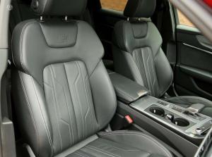 Red Audi A6 2022 in Vilnius, with an engine capacity of 1.98 L and mileage of 139 thousand km for 31900 €, photo 32 on AUTOMOTO.COM.LV