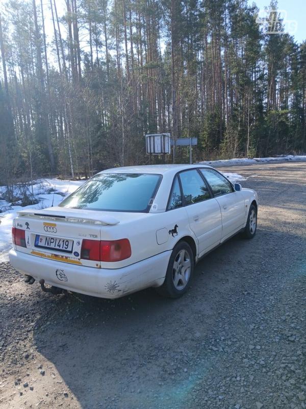 Audi A6 1994 Viļņa, ar dzinēja tilpumu 2.50 L un nobraukumu 370 tūkst. km par 670 €, foto 5 vietnē AUTOMOTO.COM.LV