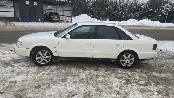 Audi A6 1995 Prienai, ar dzinēja tilpumu 1.90 L un nobraukumu 392 tūkst. km par 1350 €, foto 3 vietnē AUTOMOTO.COM.LV