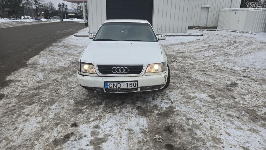 Audi A6 1995 in Prienai, with an engine capacity of 1.90 L and mileage of 392 thousand km for 1350 €, photo 5 on AUTOMOTO.COM.LV