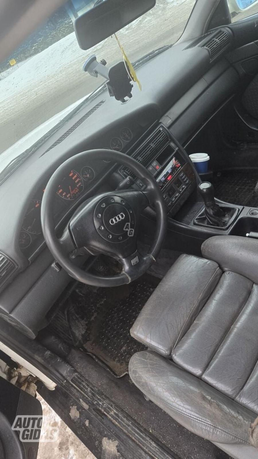 Audi A6 1995 in Prienai, with an engine capacity of 1.90 L and mileage of 392 thousand km for 1350 €, photo 10 on AUTOMOTO.COM.LV
