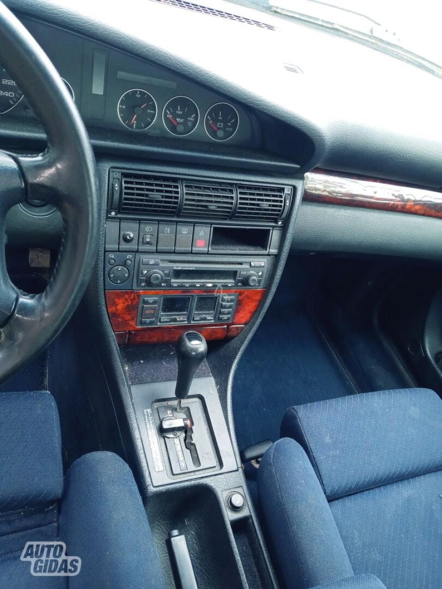 Audi A6 1995 Druskininkai, ar dzinēja tilpumu 2.50 L un nobraukumu 499 tūkst. km par 770 €, foto 9 vietnē AUTOMOTO.COM.LV