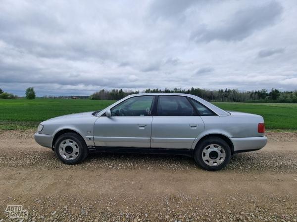 Audi A6 1995 Viļņa, ar dzinēja tilpumu 2.50 L un nobraukumu 11 tūkst. km par 750 €, foto 6 vietnē AUTOMOTO.COM.LV