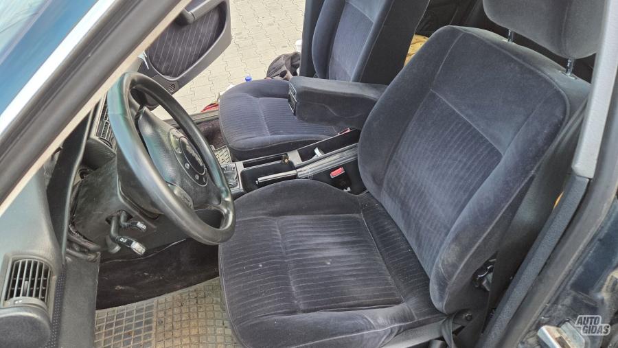 Audi A6 1995 in Marijampole, with an engine capacity of 2.60 L and mileage of 320 thousand km for 1650 €, photo 12 on AUTOMOTO.COM.LV