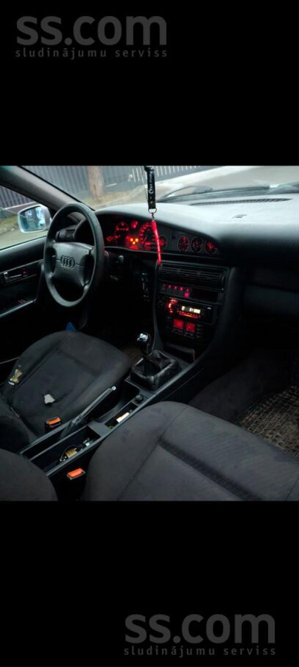 Audi A6 1996 Rīga, ar dzinēja tilpumu 2.50 L un nobraukumu 480 tūkst. km par 1400 €, foto 8 vietnē AUTOMOTO.COM.LV