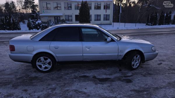 Audi A6 1997 in Prienai, with an engine capacity of 2.50 L and mileage of 430 thousand km for 1150 €, photo 4 on AUTOMOTO.COM.LV
