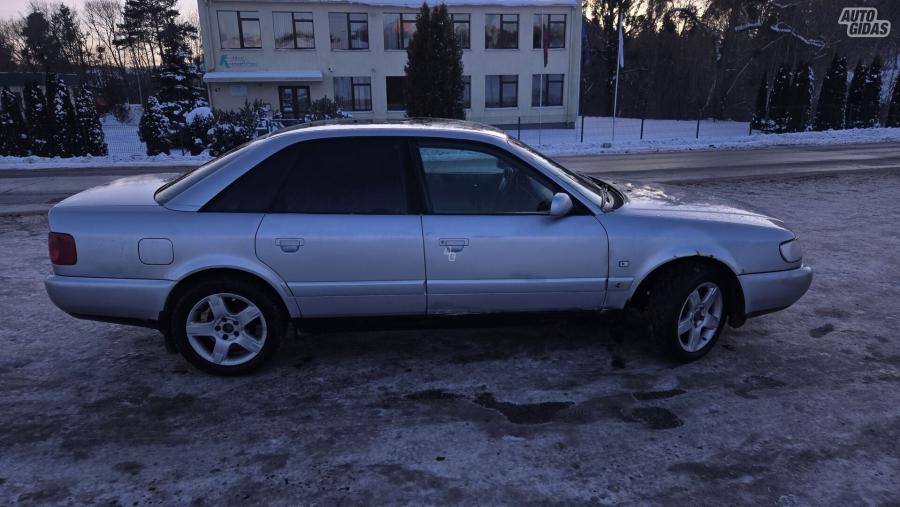 Audi A6 1997 in Prienai, with an engine capacity of 2.50 L and mileage of 430 thousand km for 1150 €, photo 4 on AUTOMOTO.COM.LV