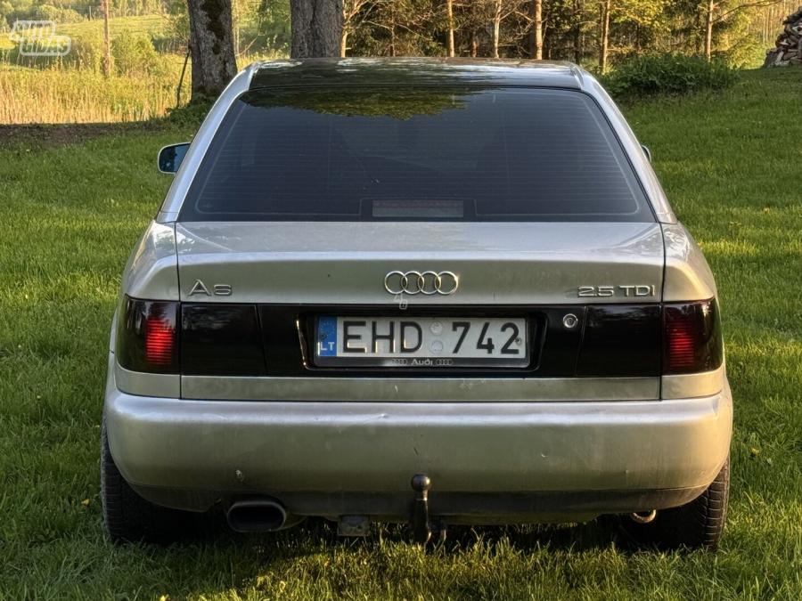 Audi A6 1997 in Vilnius, with an engine capacity of 2.50 L and mileage of 460 thousand km for 950 €, photo 1 on AUTOMOTO.COM.LV