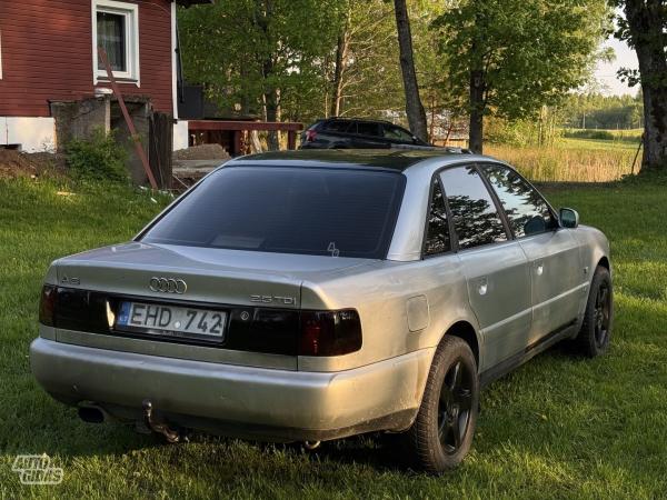 Audi A6 1997 Viļņa, ar dzinēja tilpumu 2.50 L un nobraukumu 460 tūkst. km par 950 €, foto 5 vietnē AUTOMOTO.COM.LV