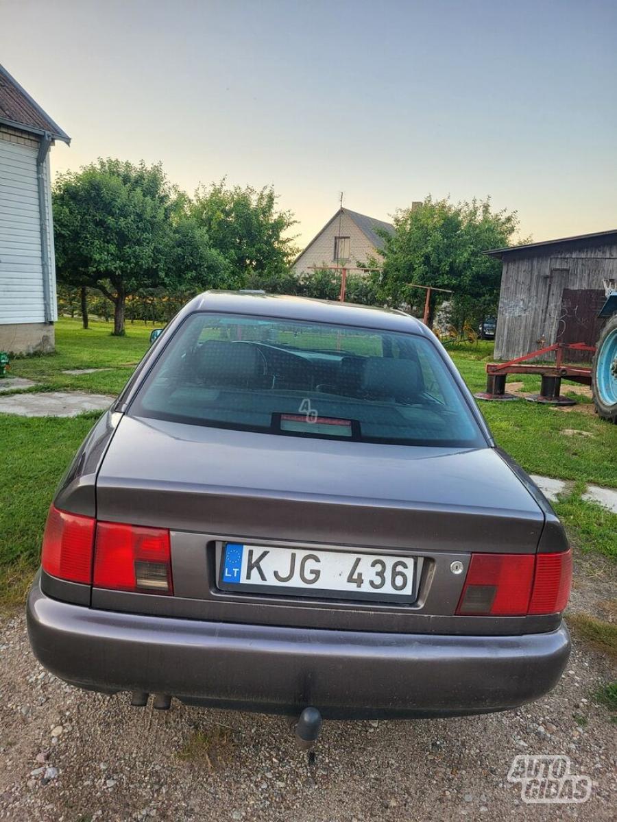 Audi A6 1997 Alīta, ar dzinēja tilpumu 2.50 L un nobraukumu 495 tūkst. km par 1999 €, foto 9 vietnē AUTOMOTO.COM.LV