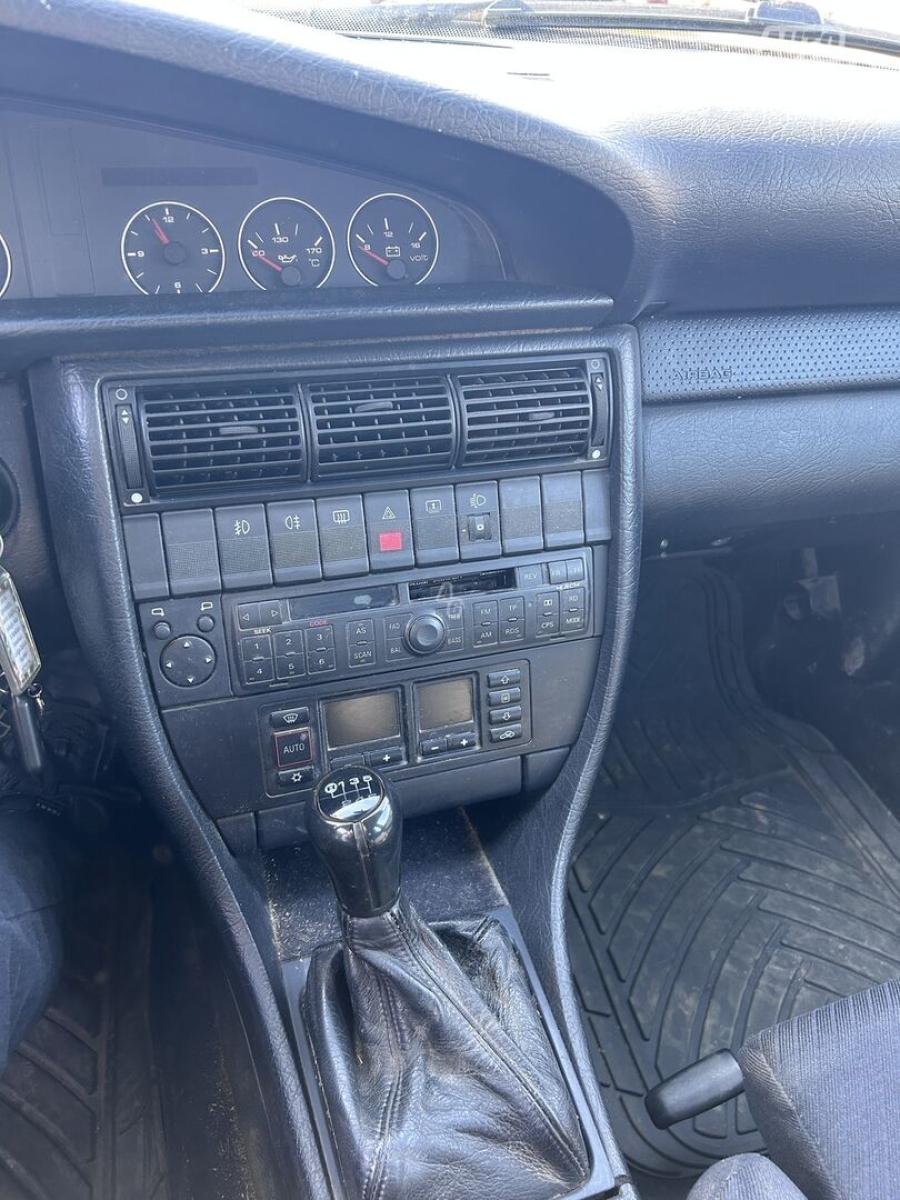 Audi A6 1997 Viļņa, ar dzinēja tilpumu 2.50 L un nobraukumu 350 tūkst. km par 850 €, foto 5 vietnē AUTOMOTO.COM.LV