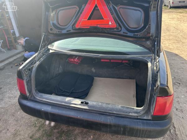 Audi A6 1997 Viļņa vietnē Audi A6 1997 Viļņa, ar dzinēja tilpumu 2.50 L un nobraukumu 350 tūkst. km par 850 €, foto 8 vietnē AUTOMOTO.COM.LV