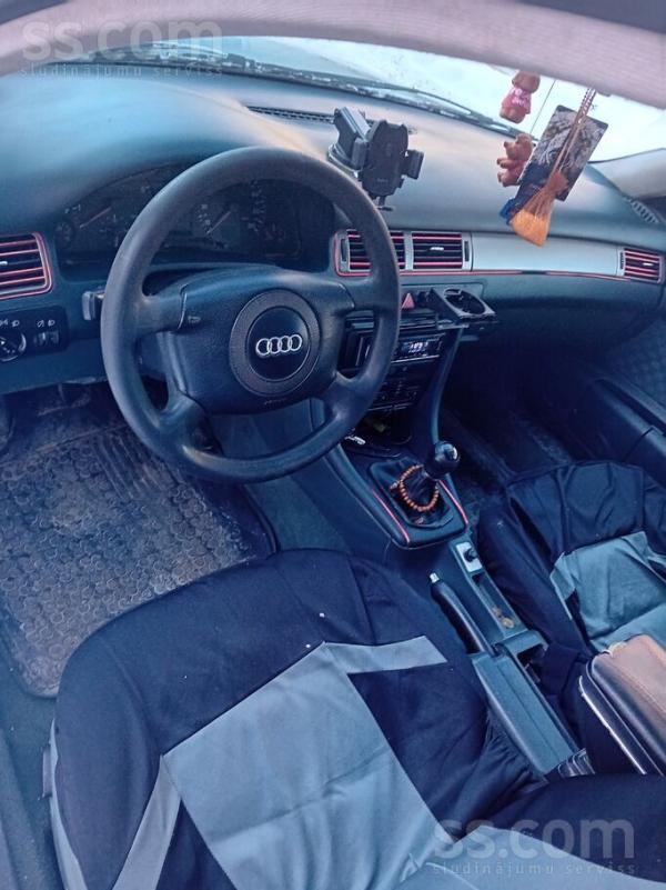 Audi A6 1998 Rīga, ar dzinēja tilpumu 1.80 L un nobraukumu 429 tūkst. km par 650 €, foto 1 vietnē AUTOMOTO.COM.LV