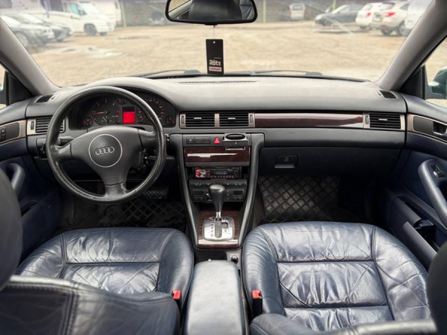 Audi A6 1998 in Narva, with an engine capacity of 2.50 L and mileage of 267 thousand km for 890 €, photo 7 on AUTOMOTO.COM.LV