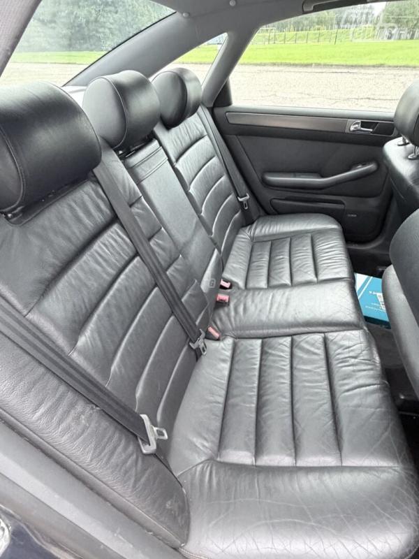 Audi A6 1998 in Mazeikiai, with an engine capacity of 2.40 L and mileage of 400 thousand km for 1250 €, photo 6 on AUTOMOTO.COM.LV