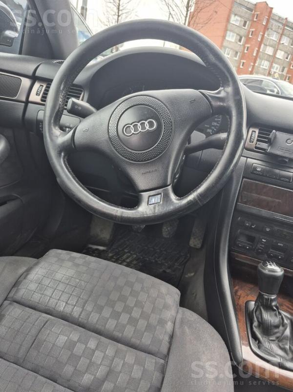Audi A6 1999 Daugavpils, ar dzinēja tilpumu 1.90 L un nobraukumu 443 tūkst. km par 1000 €, foto 4 vietnē AUTOMOTO.COM.LV