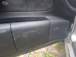 Audi A6 2000 in Panevezys, with an engine capacity of 2.40 L and mileage of 269 thousand km for 650 €, photo 7 on AUTOMOTO.COM.LV