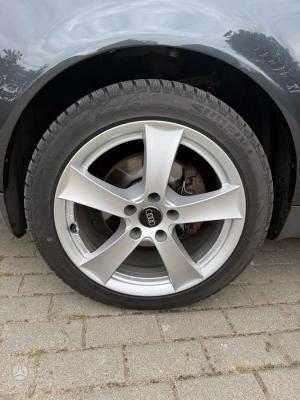 Audi A6 2000 Jurbarkas, ar dzinēja tilpumu 2.50 L un nobraukumu 324 tūkst. km par 800 €, foto 4 vietnē AUTOMOTO.COM.LV