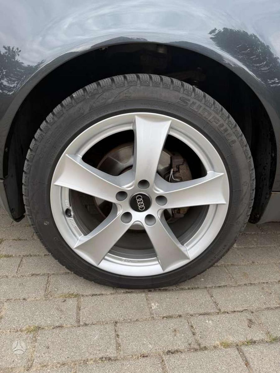 Audi A6 2000 Jurbarkas, ar dzinēja tilpumu 2.50 L un nobraukumu 324 tūkst. km par 800 €, foto 4 vietnē AUTOMOTO.COM.LV